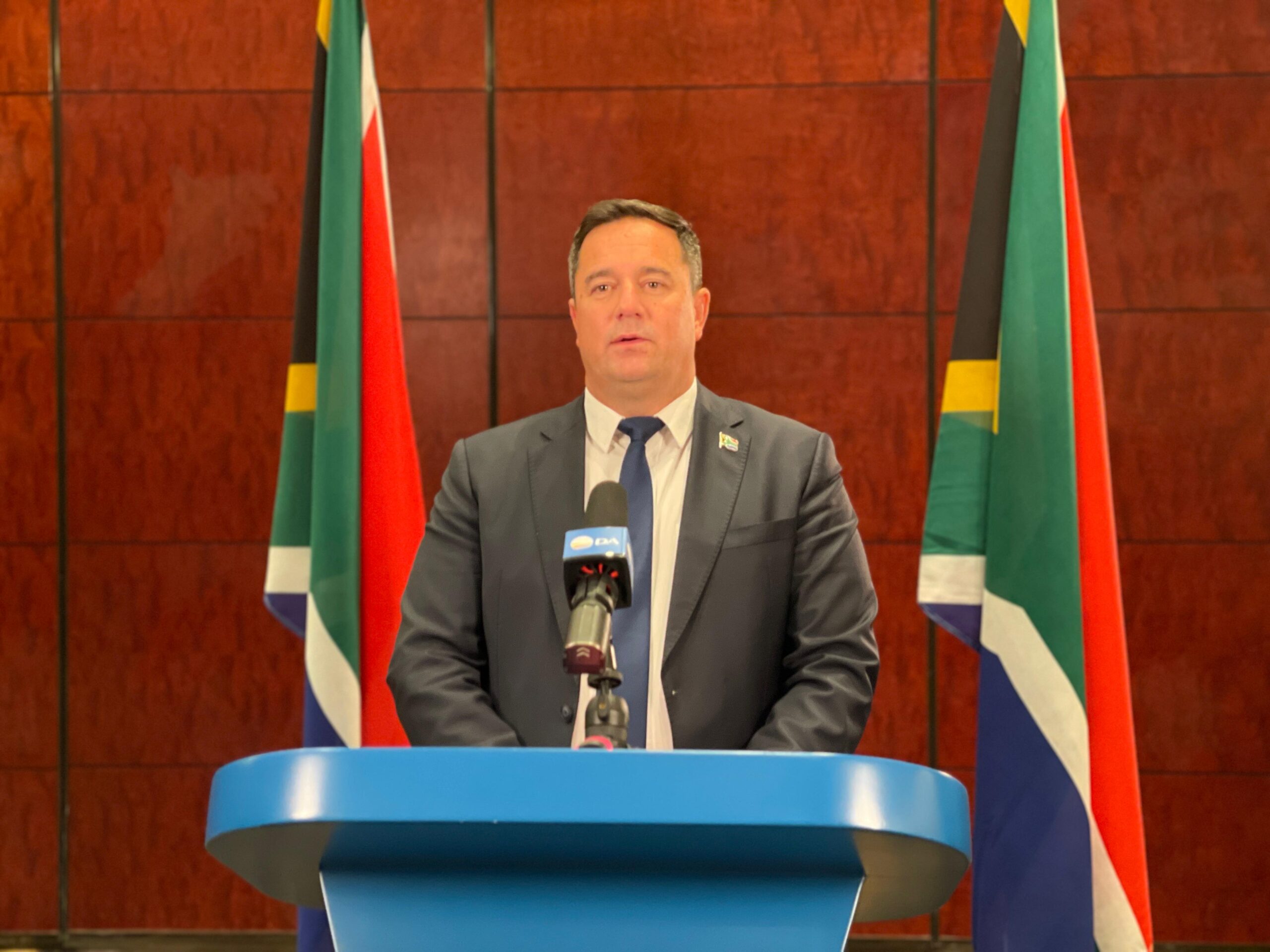 The DA becomes a party of national government